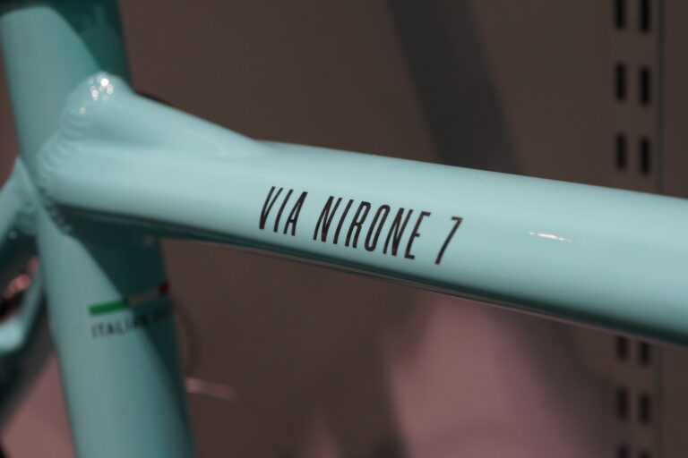 【横浜】解説 VIA NIRONE 7 MS-R9 - BIANCHI-STORE