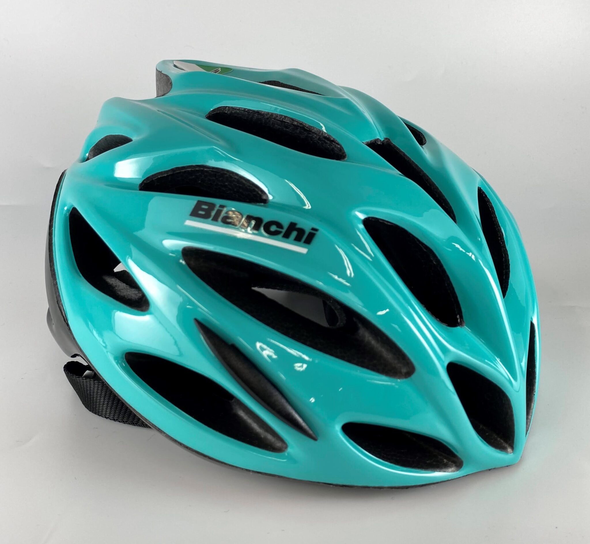 【PRODUCT】安全にサイクリングを楽しむ為の必需品～ヘルメット～をかぶろう - BIANCHI-STORE