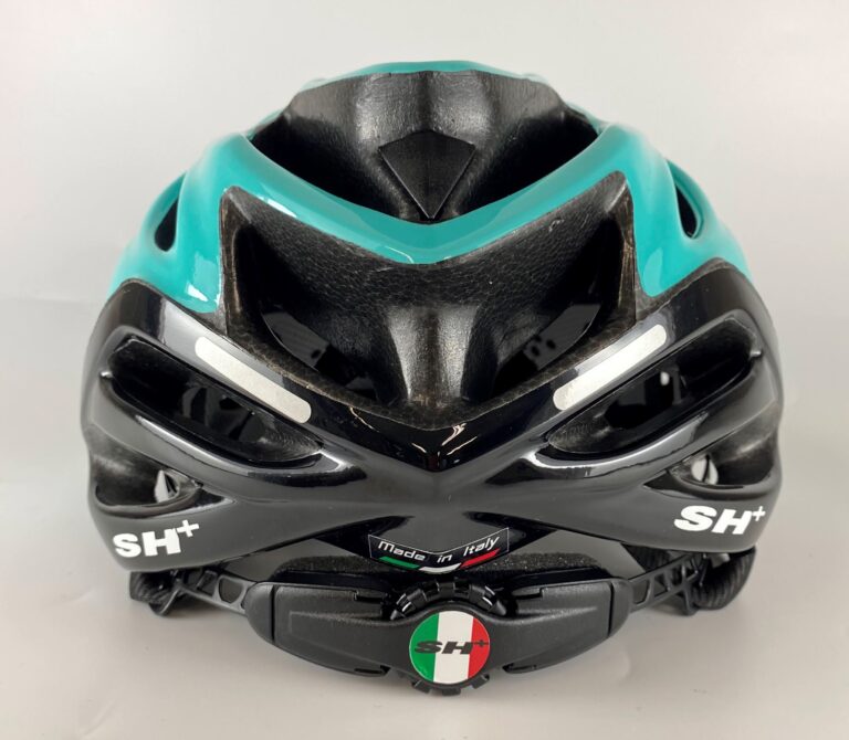 【PRODUCT】安全にサイクリングを楽しむ為の必需品～ヘルメット～をかぶろう - BIANCHI-STORE