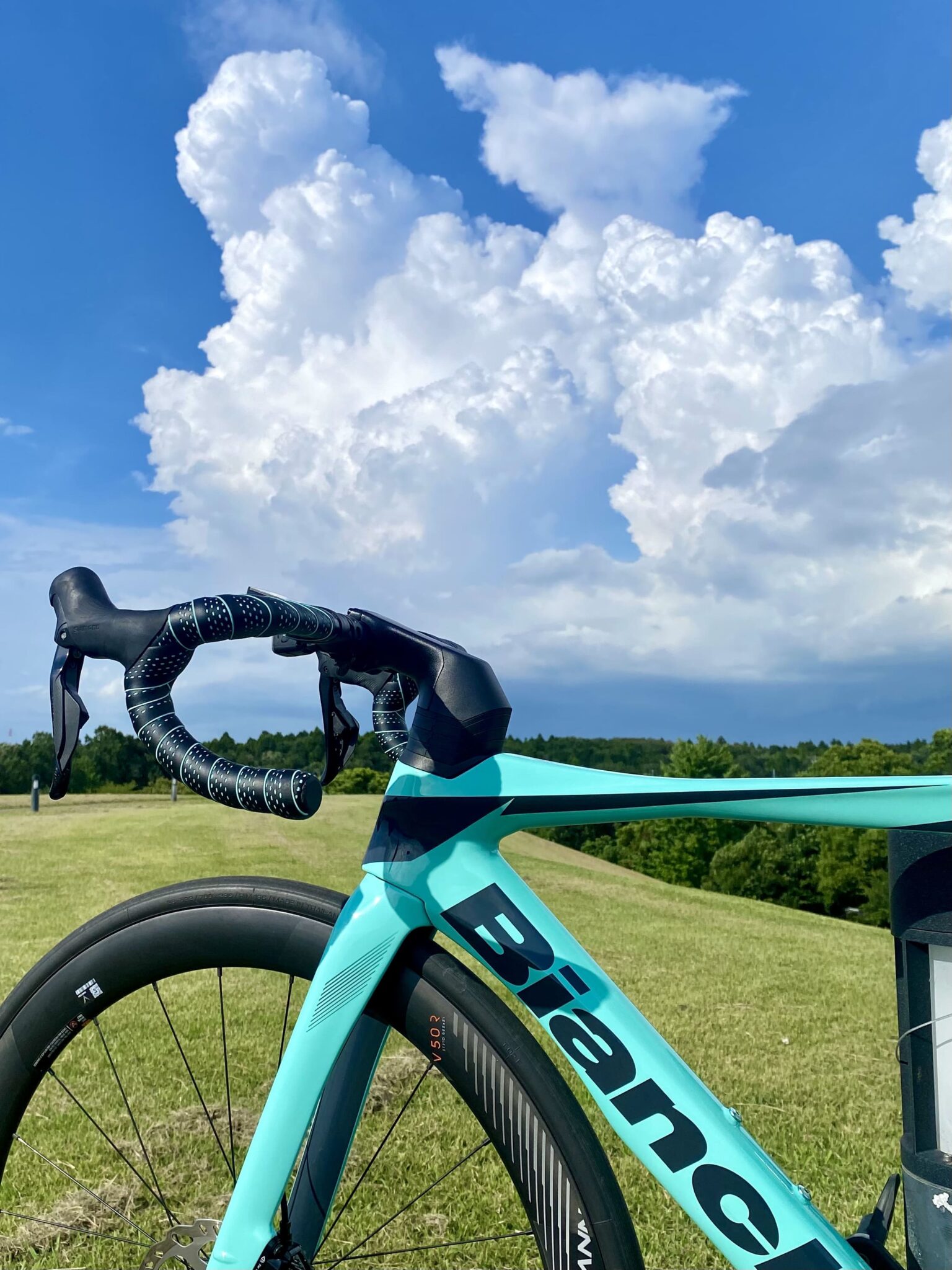 ビアンキと雲 ’24 - BIANCHI-STORE