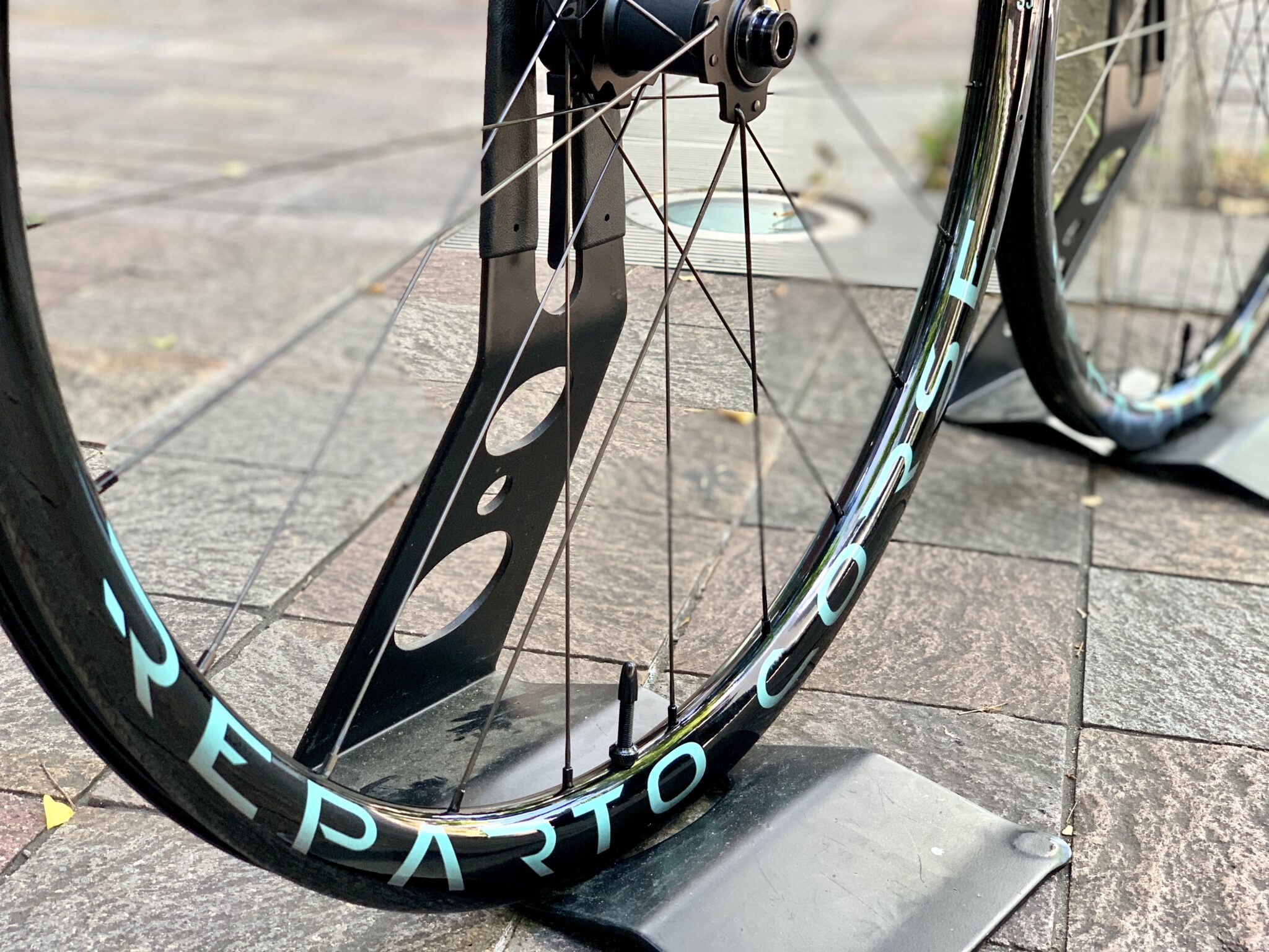 【横浜】「REPARTO CORSE 33R CERAMITECH」新たに入荷いたしました！ - BIANCHI-STORE